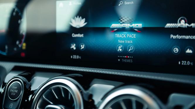 AMG TRACK PACE
