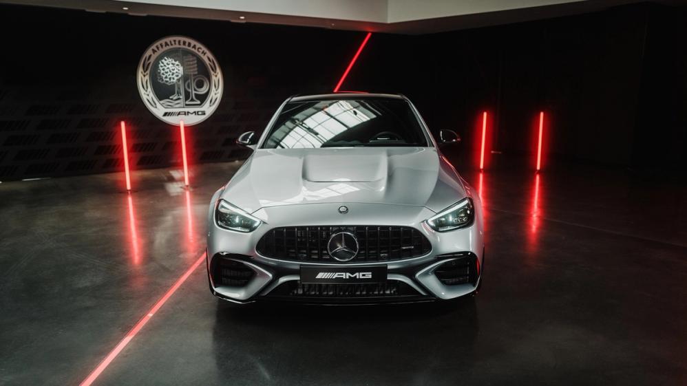 Mercedes-AMG C 63 S E PERFORMANCE Walkaround